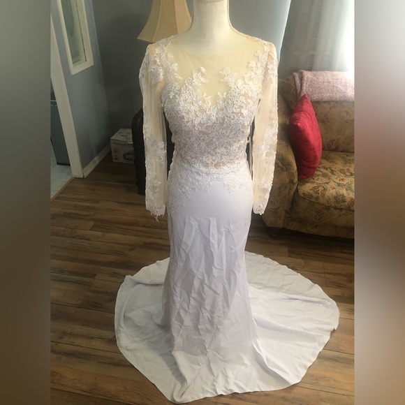 Dresses | Nwt Ladies Wedding Gown | Poshmark